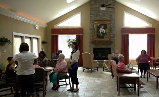 Best Memory Care in St. Louis, MO | Retirement Living