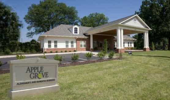 Best Memory Care in Memphis, TN | Retirement Living