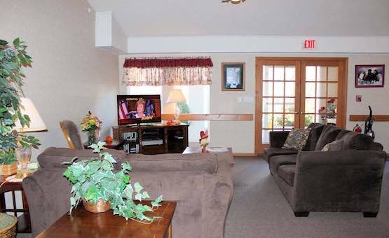 Best Assisted Living in Jefferson City, MO | Retirement Living