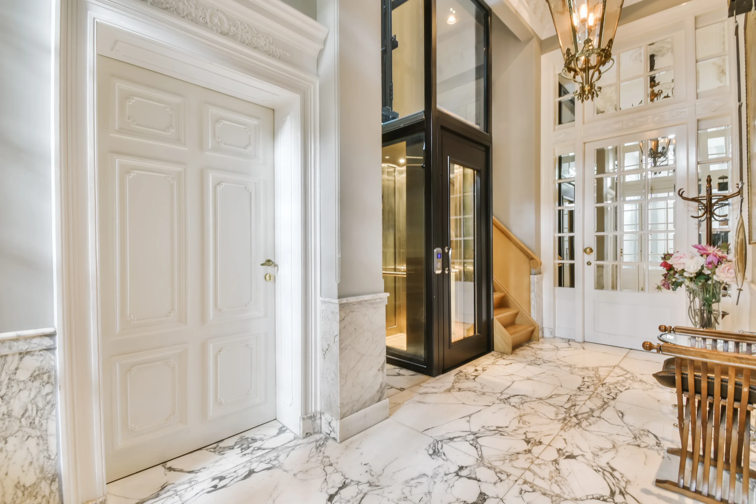 Shaftless vs. Shafted Elevators: Which Is Best for Your Home? (2026)
