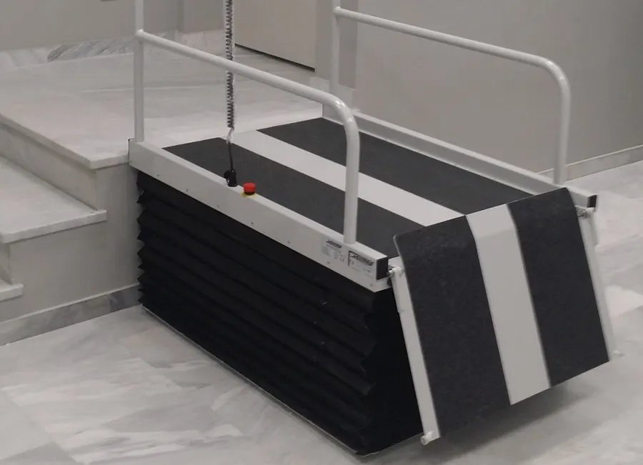 Portable Wheelchair Lift: Cost, Pros & Cons (2025)